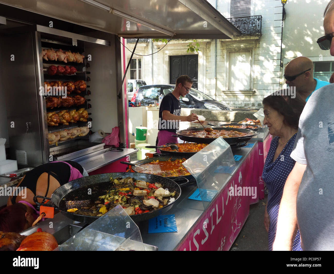 Colourful busy market at Saint Chinian french market Stock Photo - Alamy