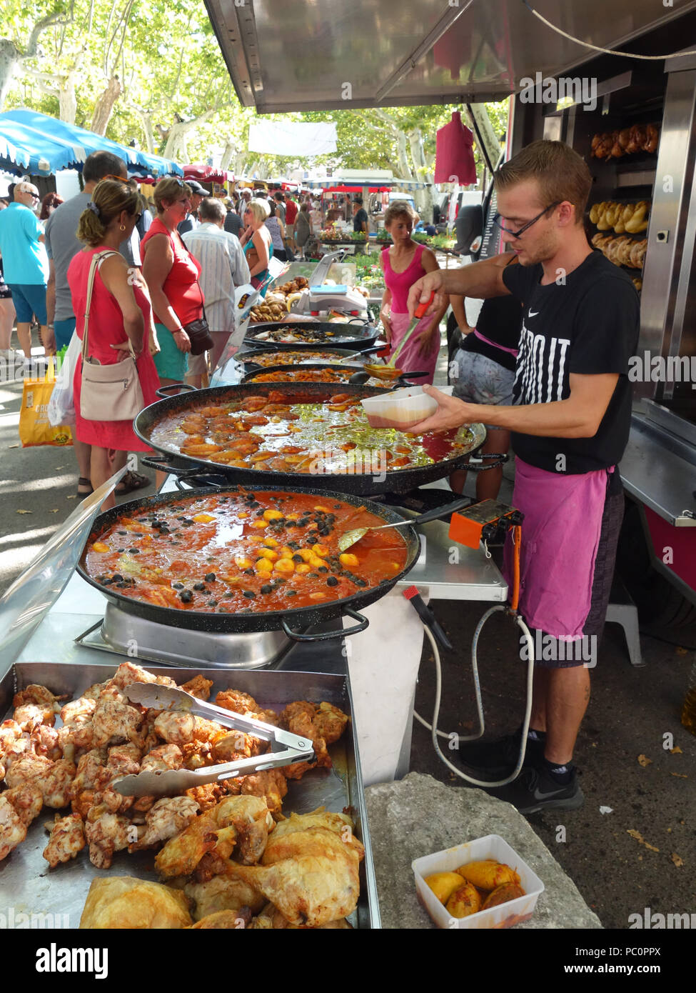Market at saint chinian hi-res stock photography and images - Alamy