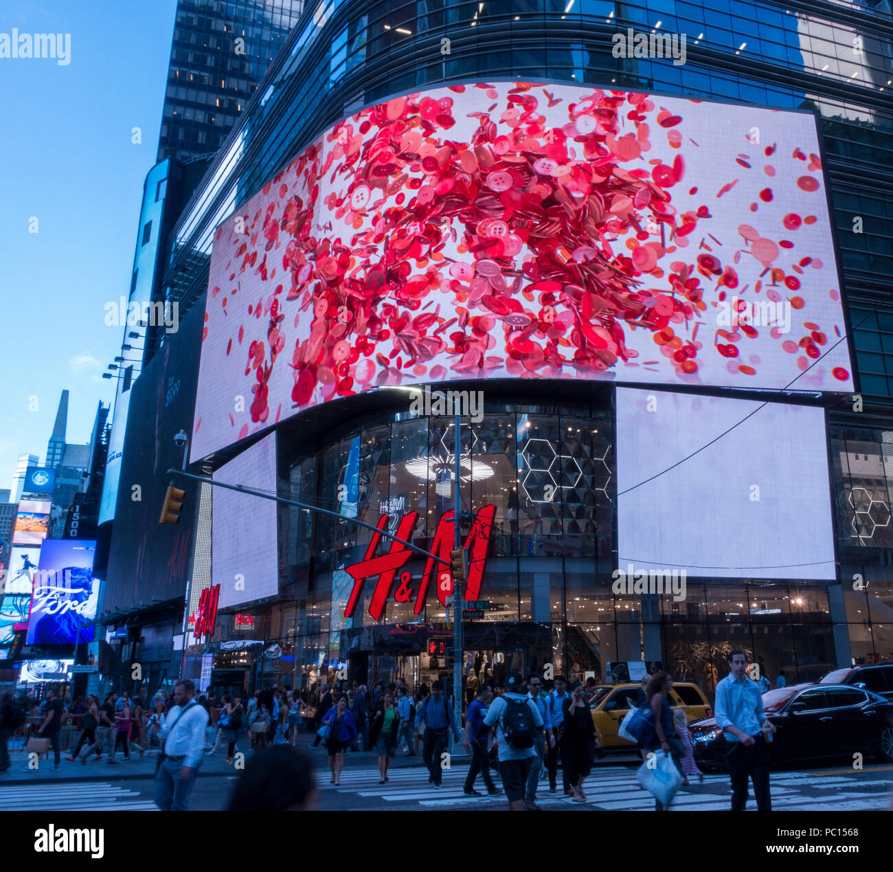 Shop Building in London illuminated with advertising Stock Photo - Alamy