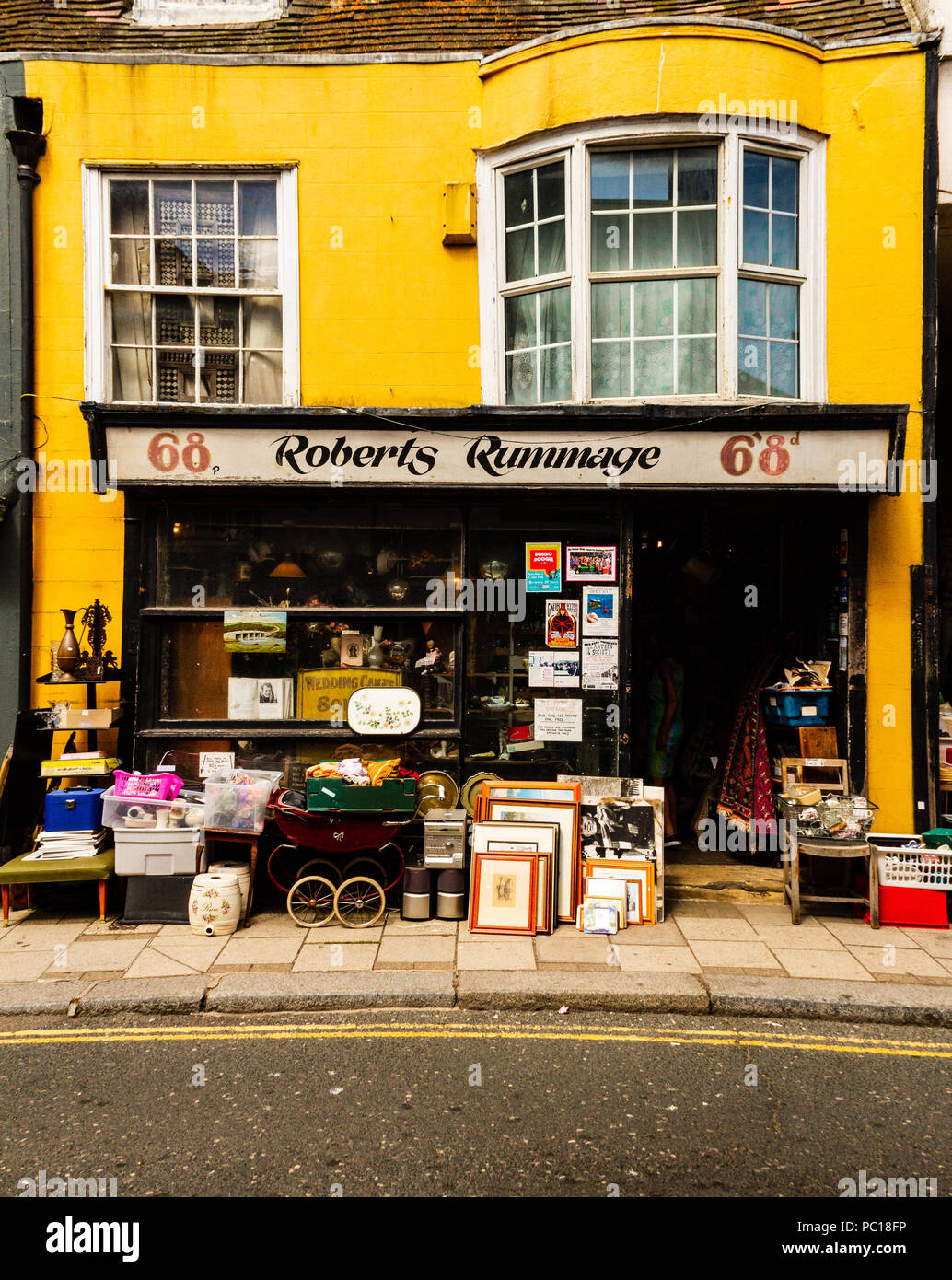1960s shop window hi-res stock photography and images - Alamy