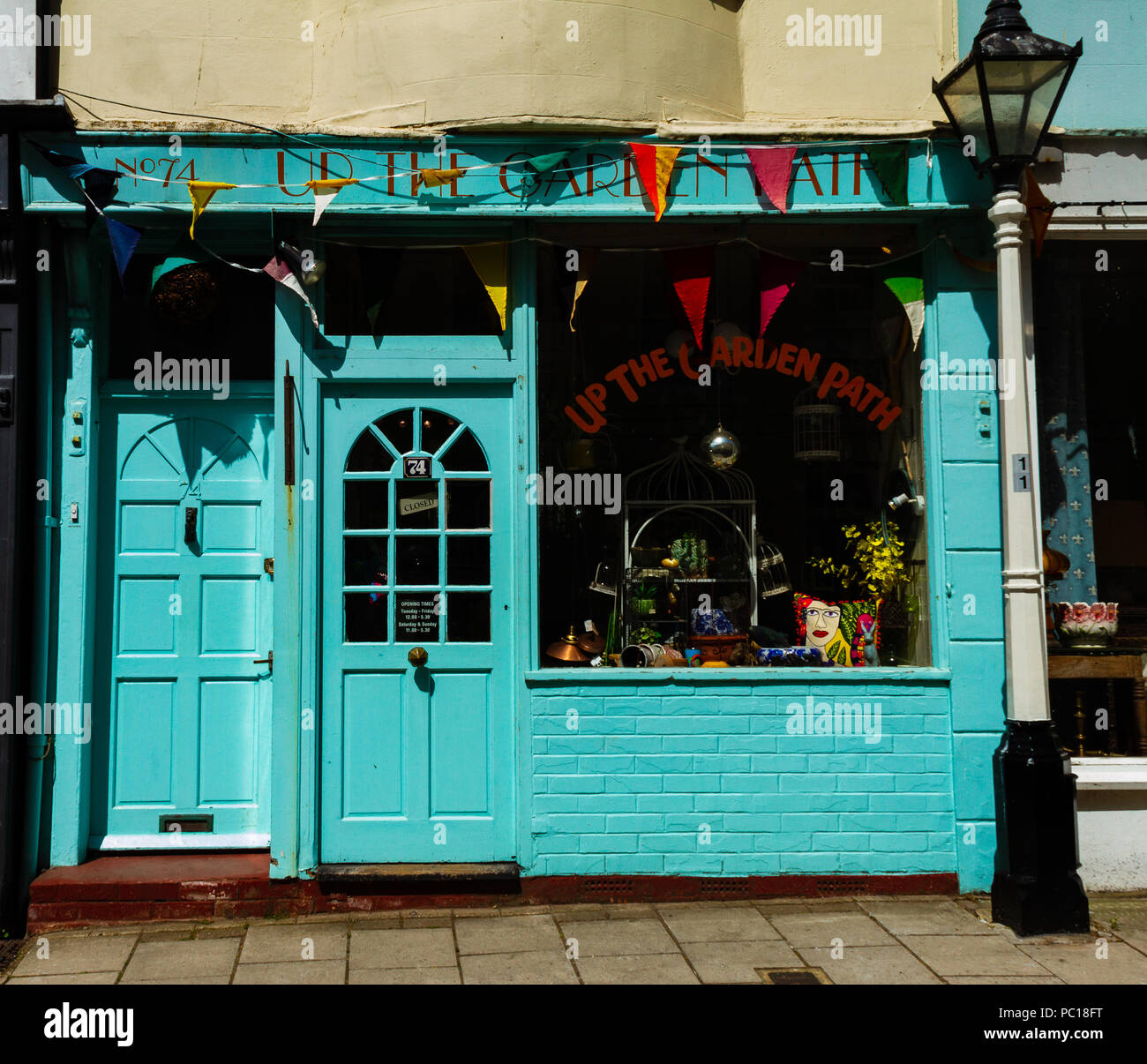 Old town storefront hi-res stock photography and images - Alamy