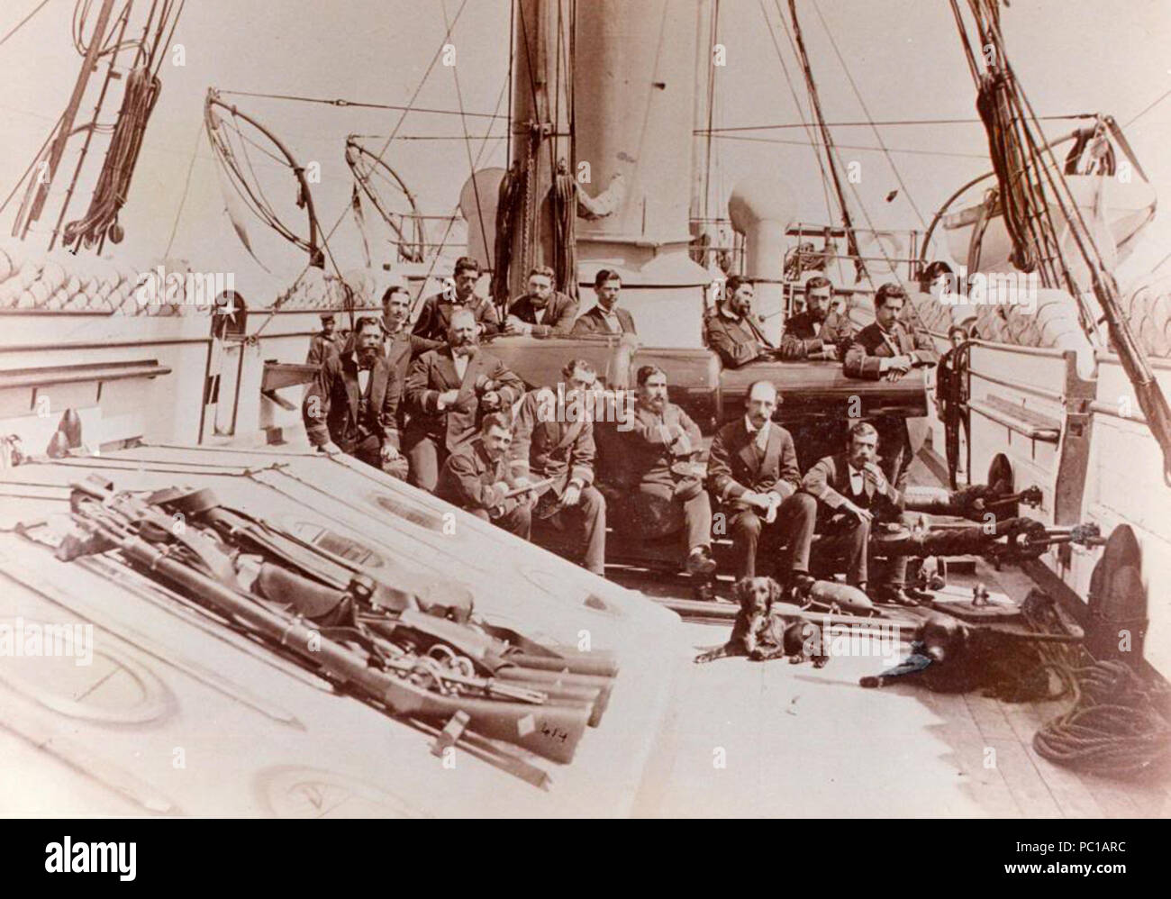 Military officers class hi-res stock photography and images - Alamy