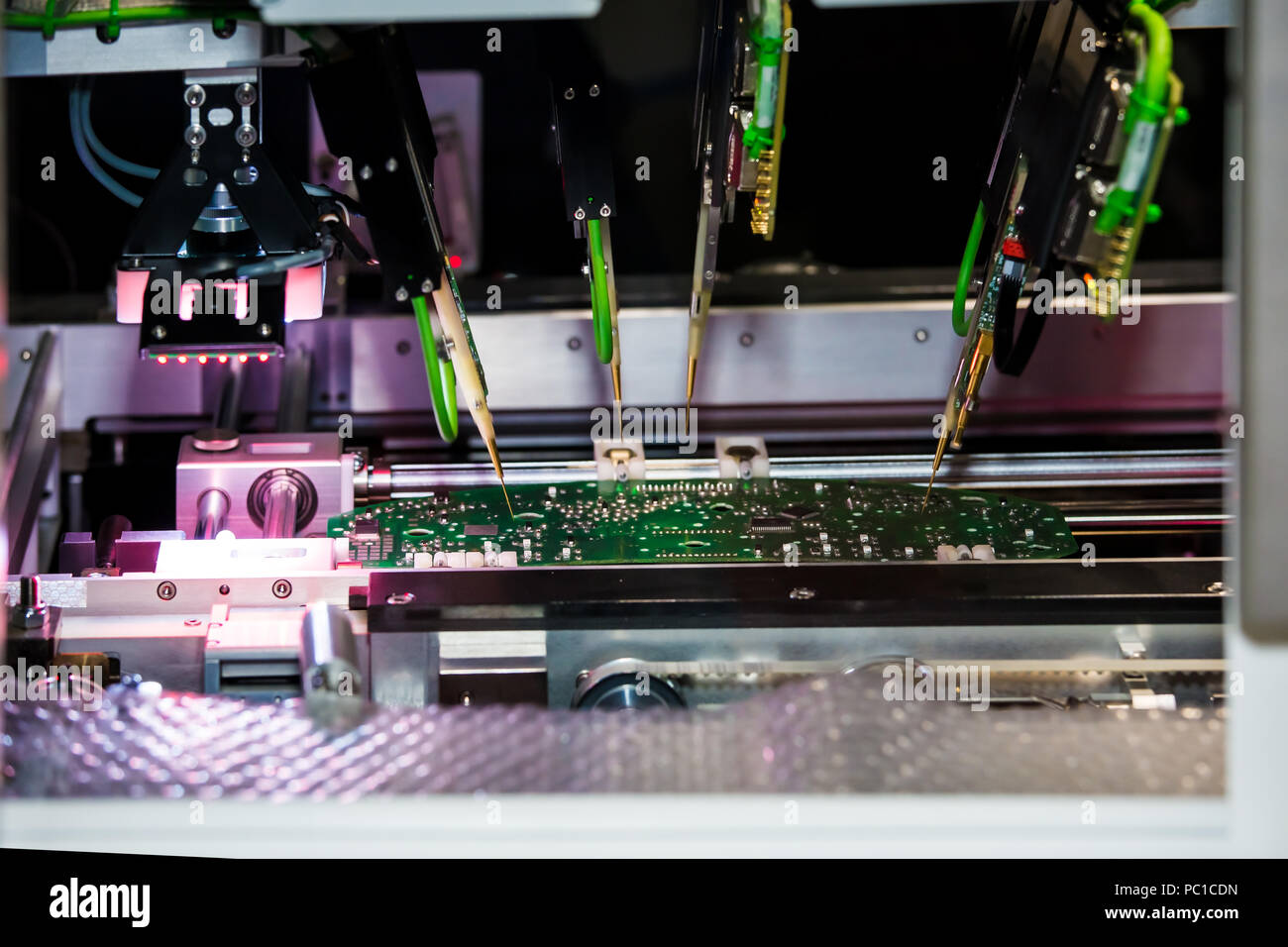 Multi-purpose flying probe system for widest range of test requirements ...