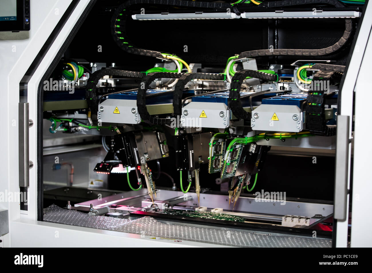 Multi-purpose flying probe system for widest range of test requirements ...