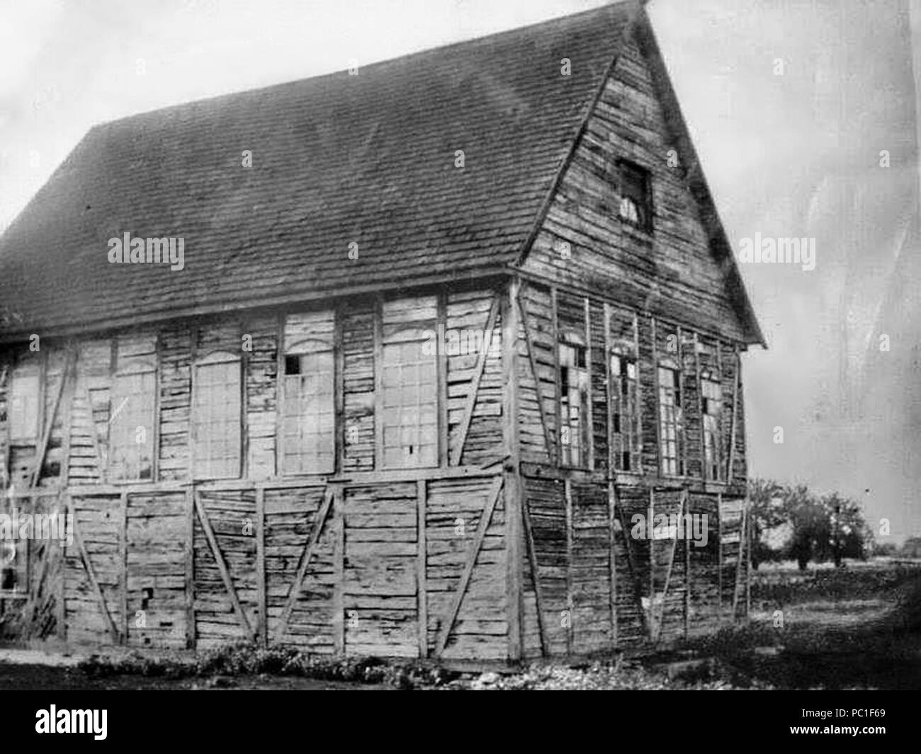 The wooden building Black and White Stock Photos & Images - Alamy