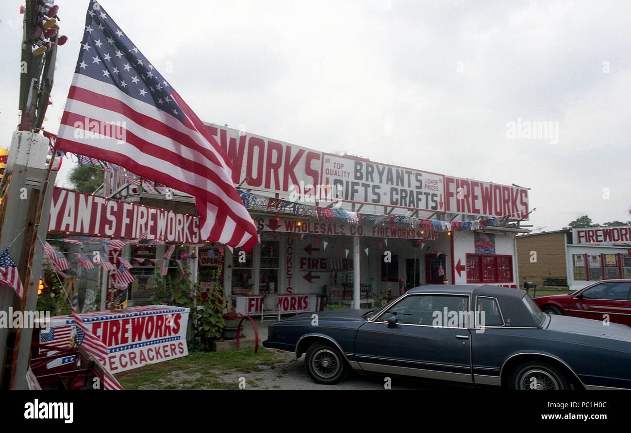 Old-fashioned fireworks shop by the road. U.S.A., 1986 Stock Photo - Alamy
