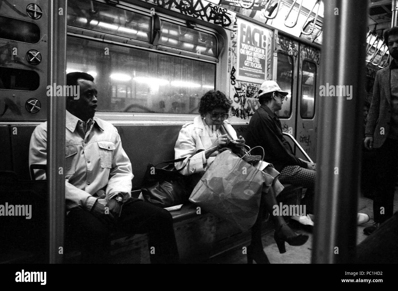 Train subway in manhattan Black and White Stock Photos & Images - Alamy