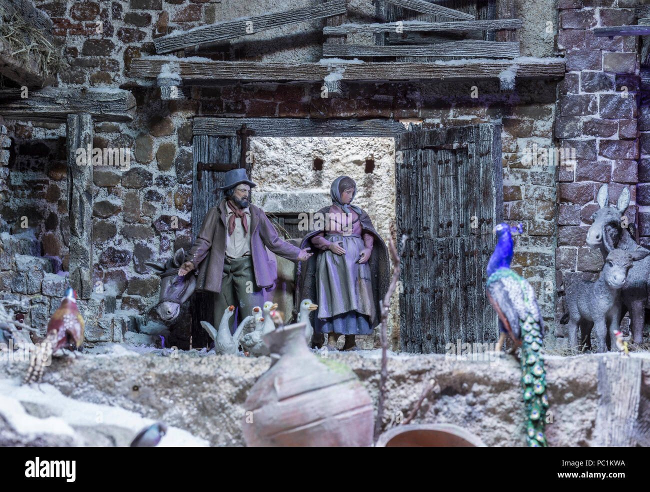 Holy family with the infant jesus in the crib hi-res stock photography ...
