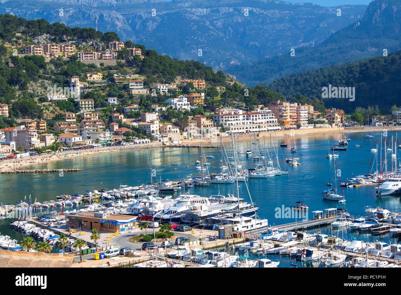 Port de soller majorque hi-res stock photography and images - Alamy