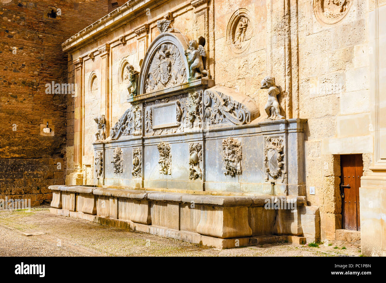 Gate of Justice (Puerta de la Justicia), gate to Alhambra complex in ...