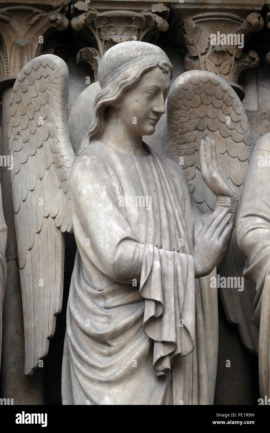 Angel, Portal of the Virgin, Notre Dame Cathedral, Paris, UNESCO World ...