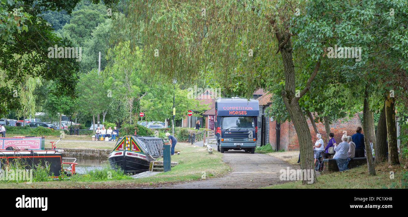 Horse drawn canal barge Stock Photo - Alamy