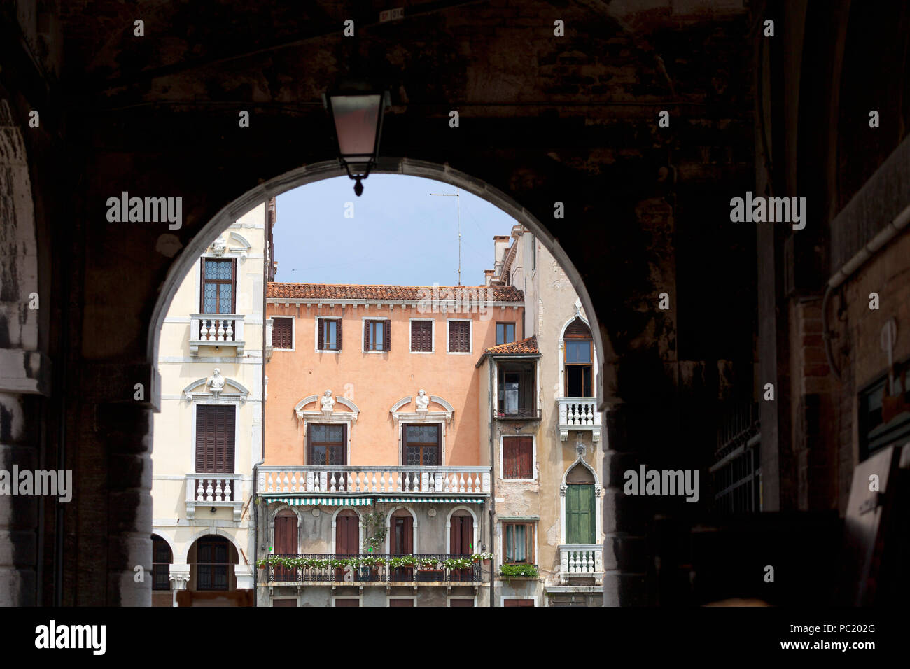 View through arch hi-res stock photography and images - Alamy