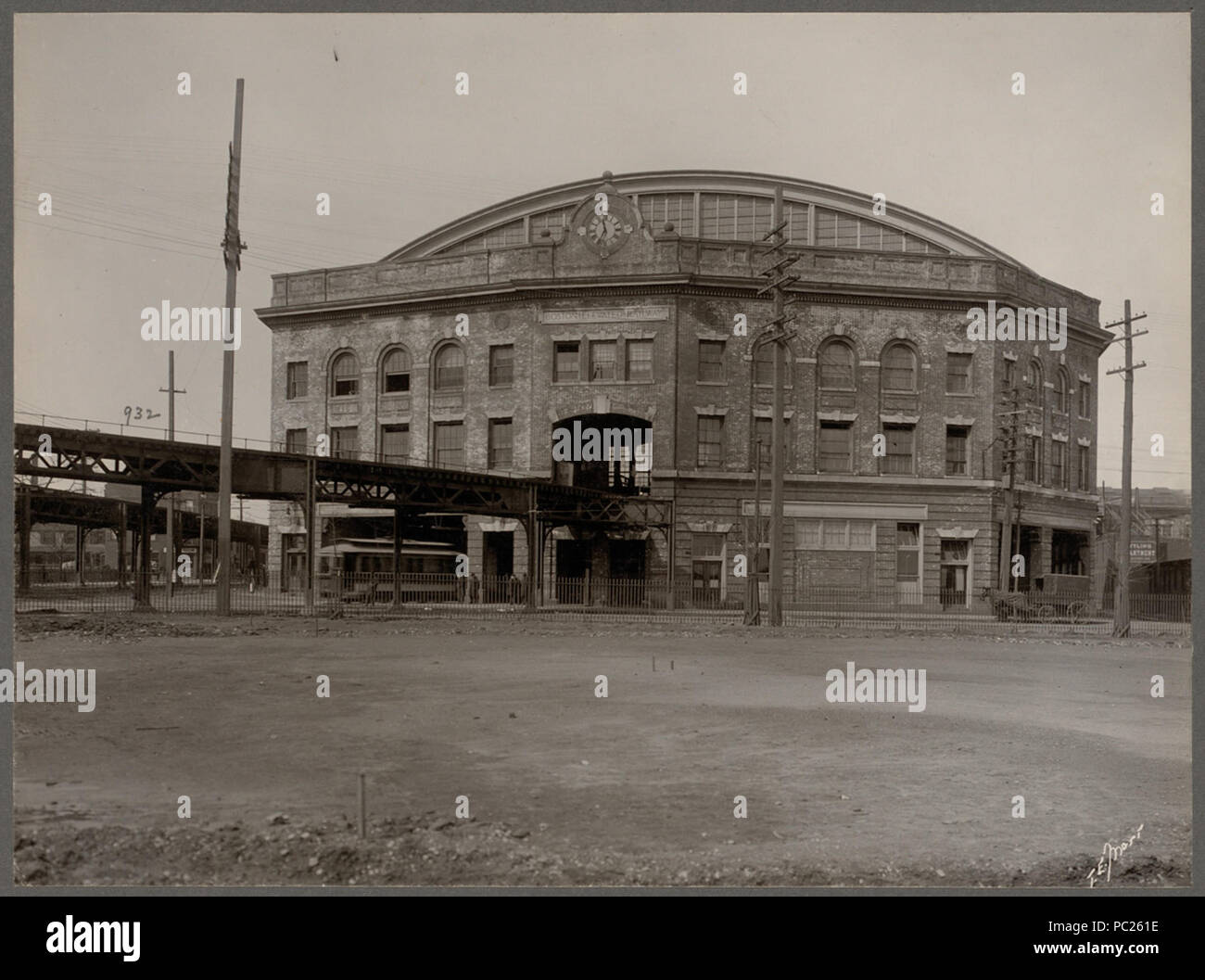 Sullivan square hi-res stock photography and images - Alamy