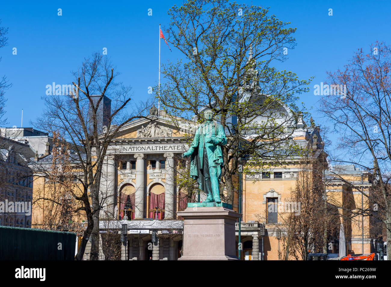 Norway city statue hi-res stock photography and images - Alamy