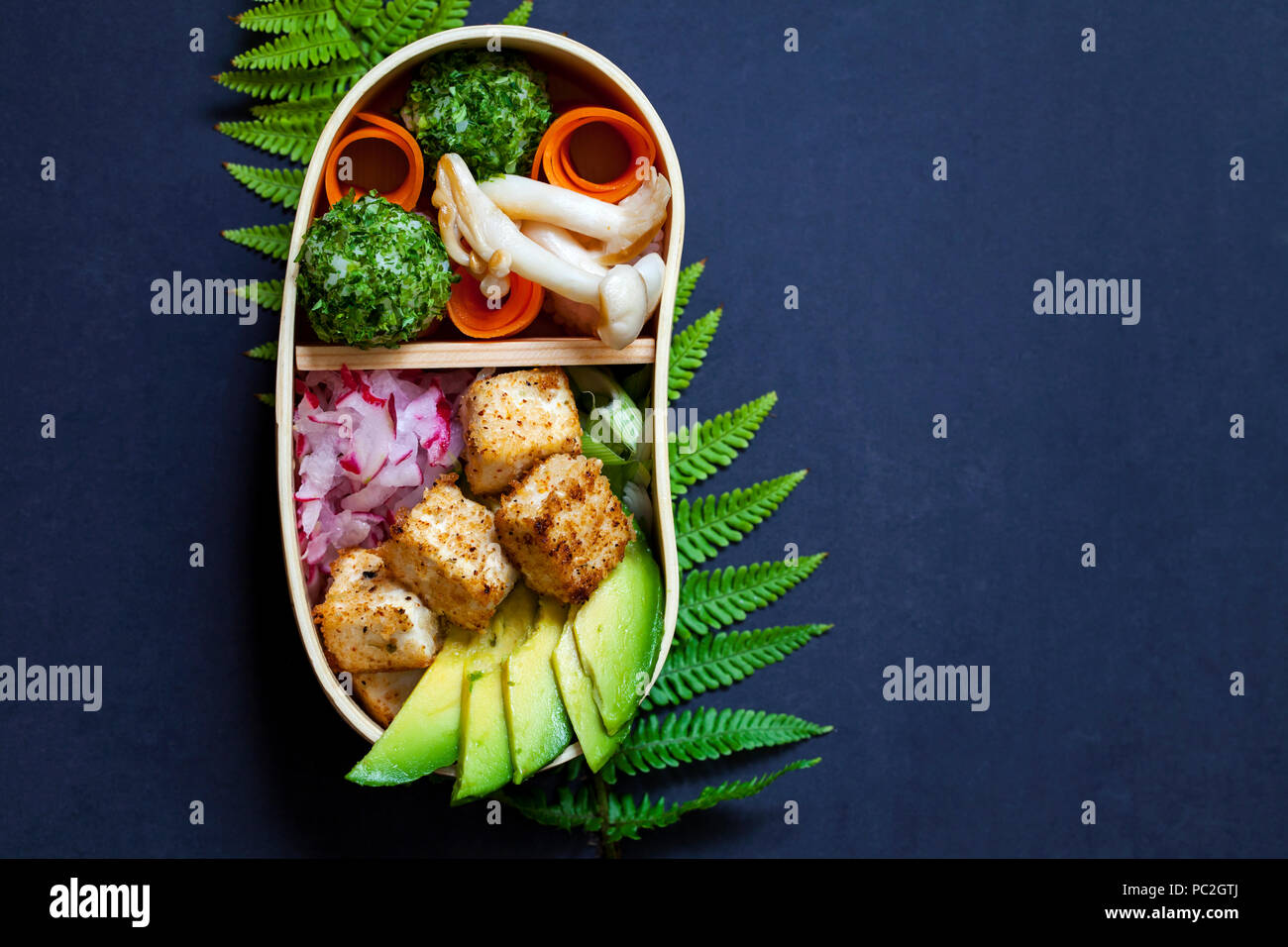 Japanese tofu box hi-res stock photography and images - Alamy