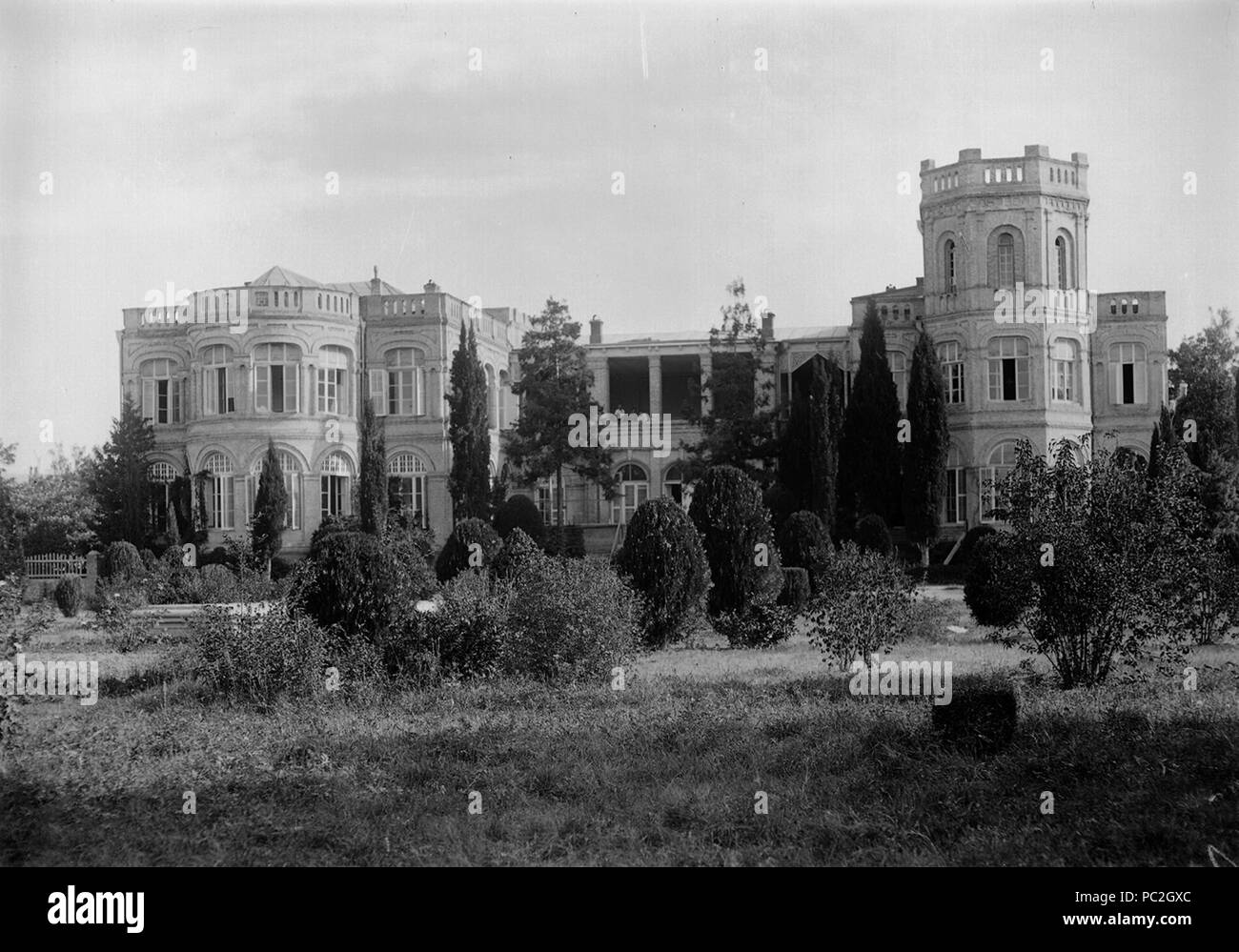 Family palace palace Black and White Stock Photos & Images - Alamy