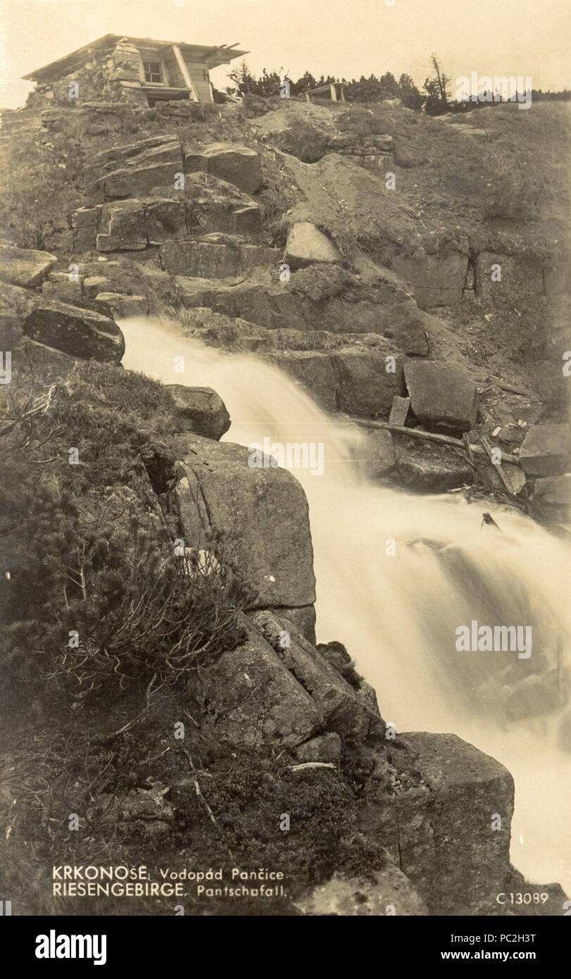 Vodopad pancavsky hi-res stock photography and images - Alamy