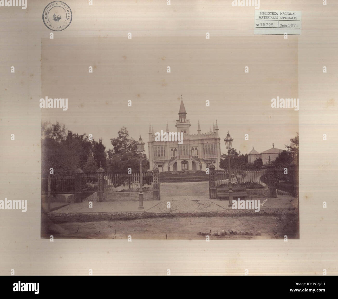 10725 hi-res stock photography and images - Alamy