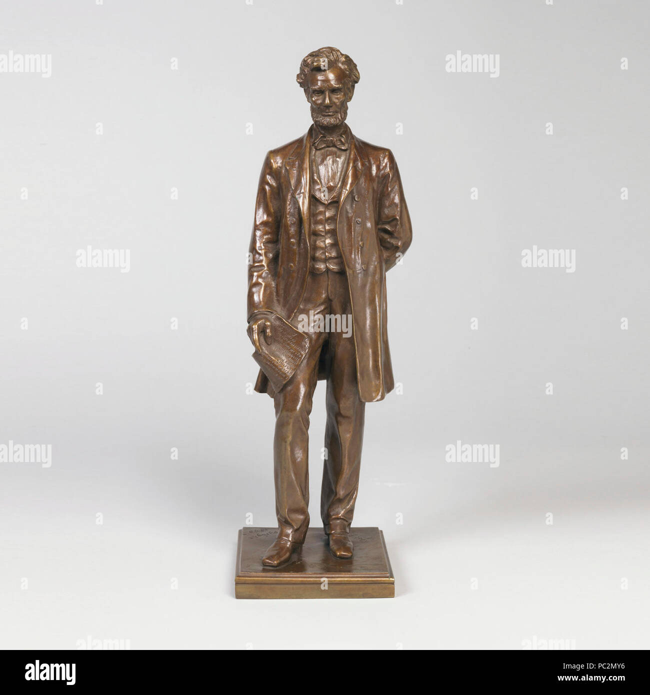Lincoln figure hi-res stock photography and images - Alamy