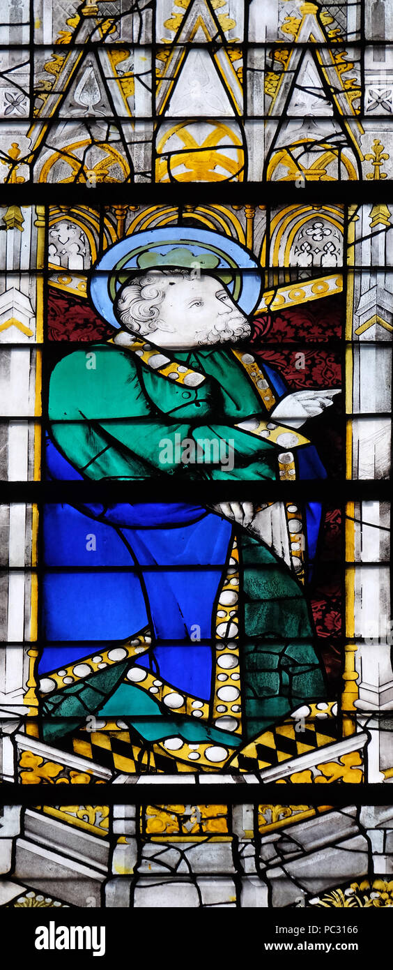 Saint Thomas, stained glass window in Saint Severin church in Paris ...