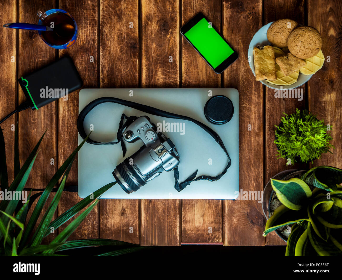 Top down table hi-res stock photography and images - Alamy