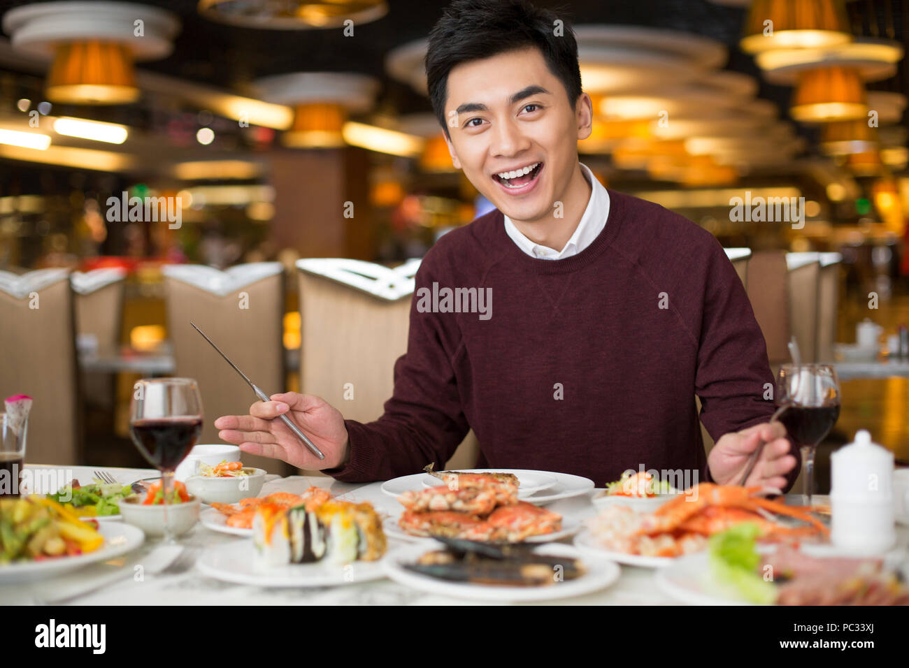 Man year dinner hi-res stock photography and images - Alamy