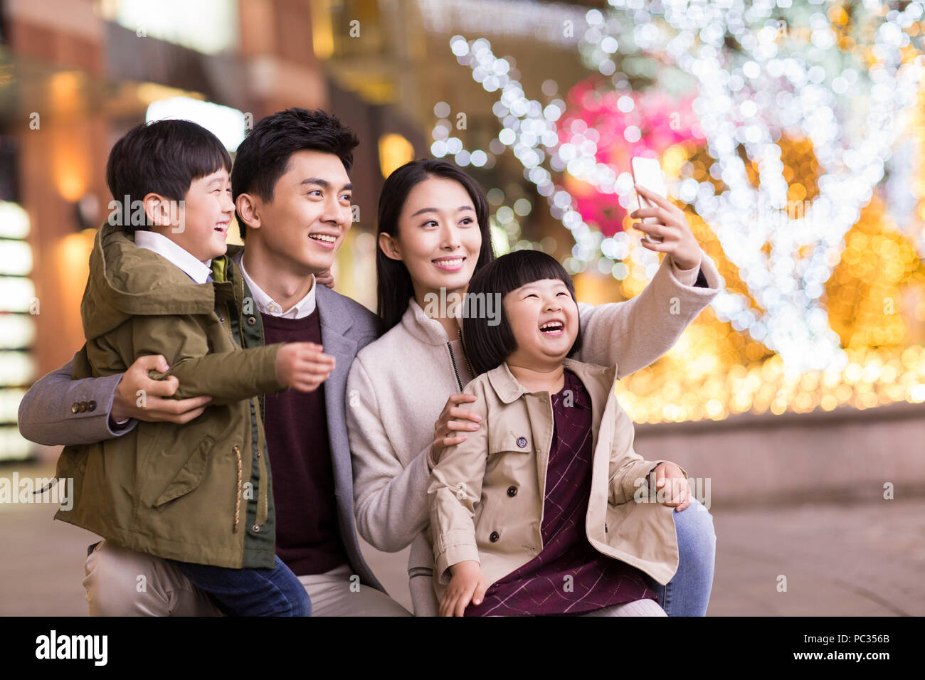 Self portrait with family hi-res stock photography and images - Alamy