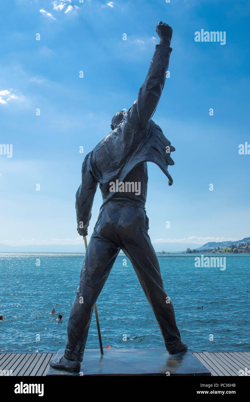 Freddie mercury statue hi-res stock photography and images - Alamy