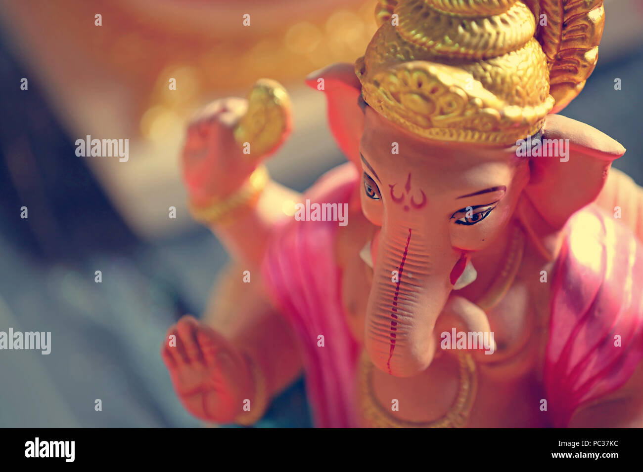 Hindu good luck symbol hi-res stock photography and images - Alamy