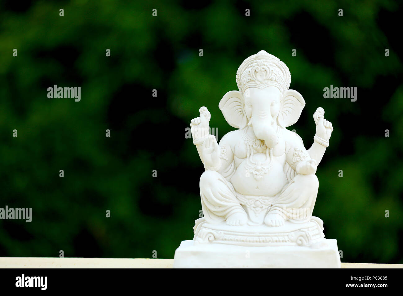 Hindu good luck symbol hi-res stock photography and images - Alamy