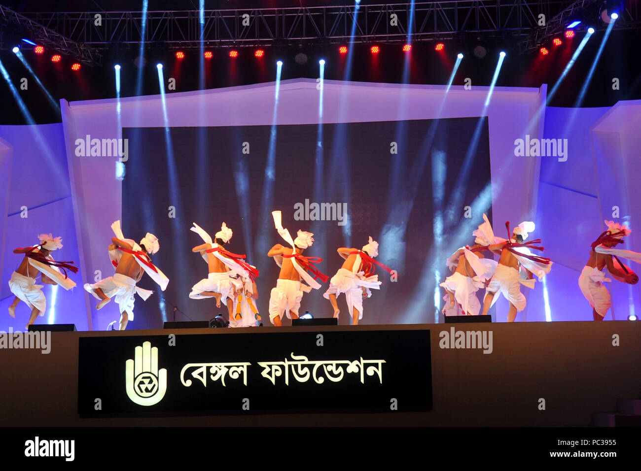 Dance and song performance inarmy stadium in Dhaka Stock Photo - Alamy