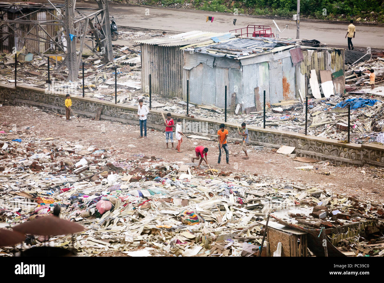 India Slum Children High Resolution Stock Photography and Images - Alamy