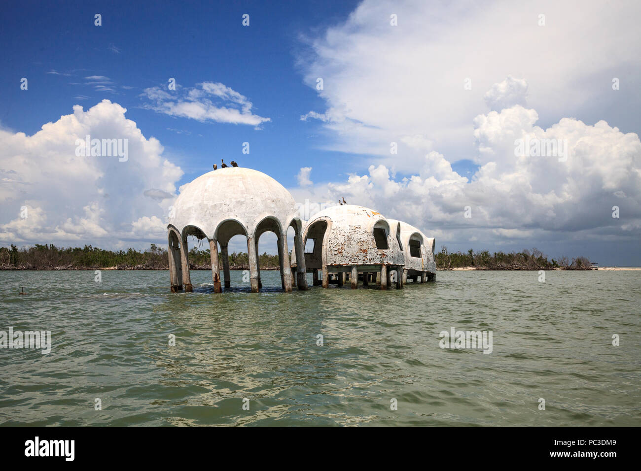 Blue sky over the Cape Romano dome house ruins in the Gulf Coast of ...