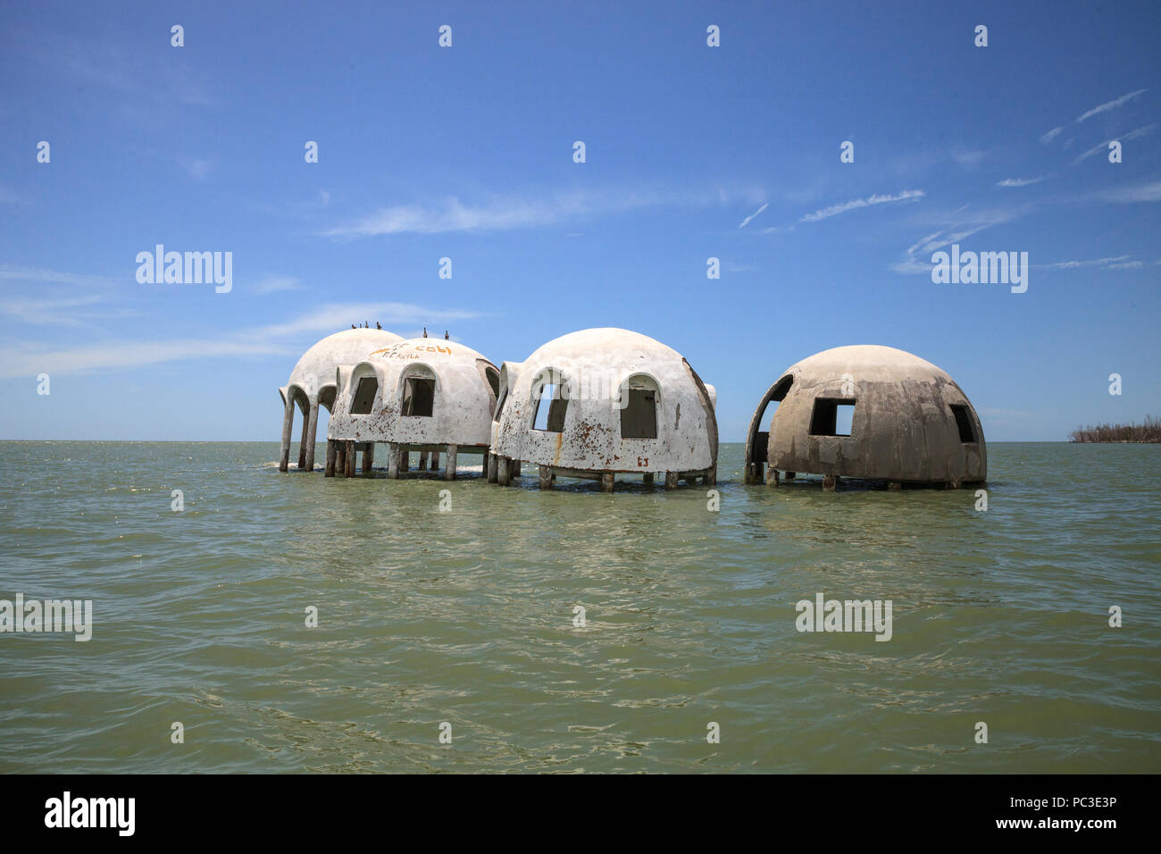 Blue sky over the Cape Romano dome house ruins in the Gulf Coast of ...