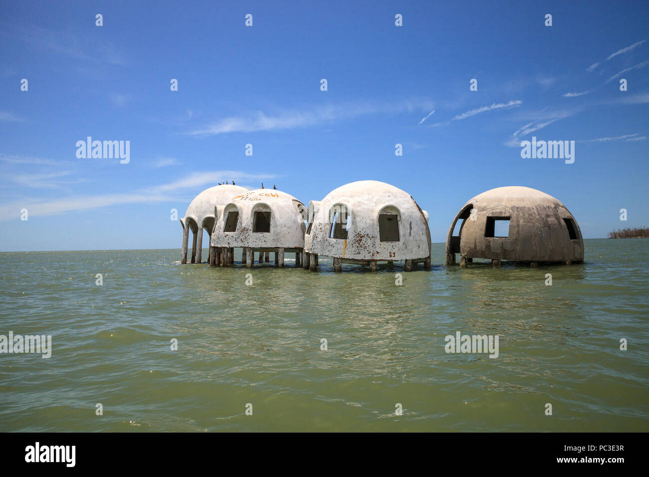 Blue sky over the Cape Romano dome house ruins in the Gulf Coast of ...