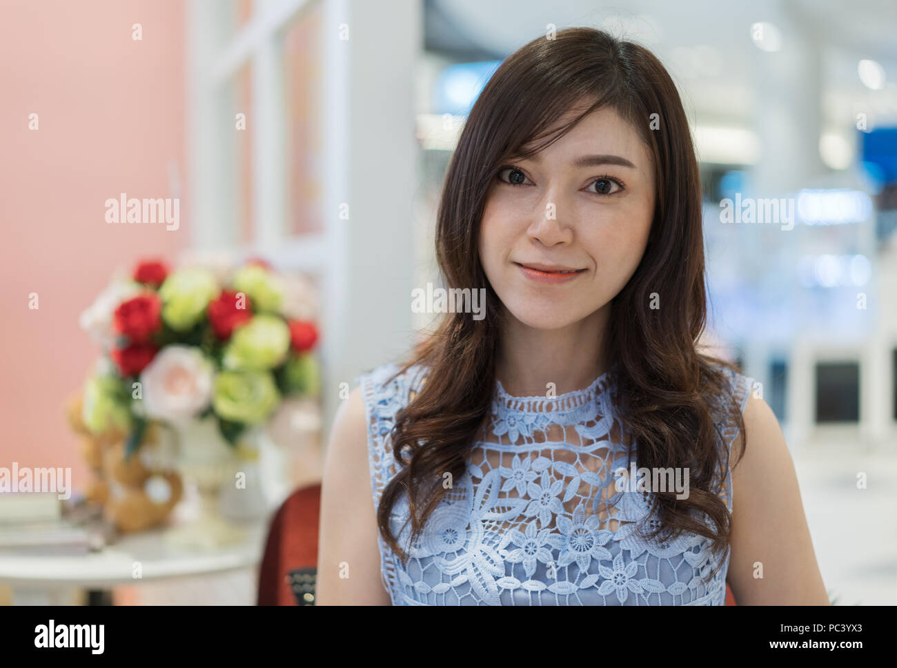 Lovely chinese face woman hi-res stock photography and images - Alamy
