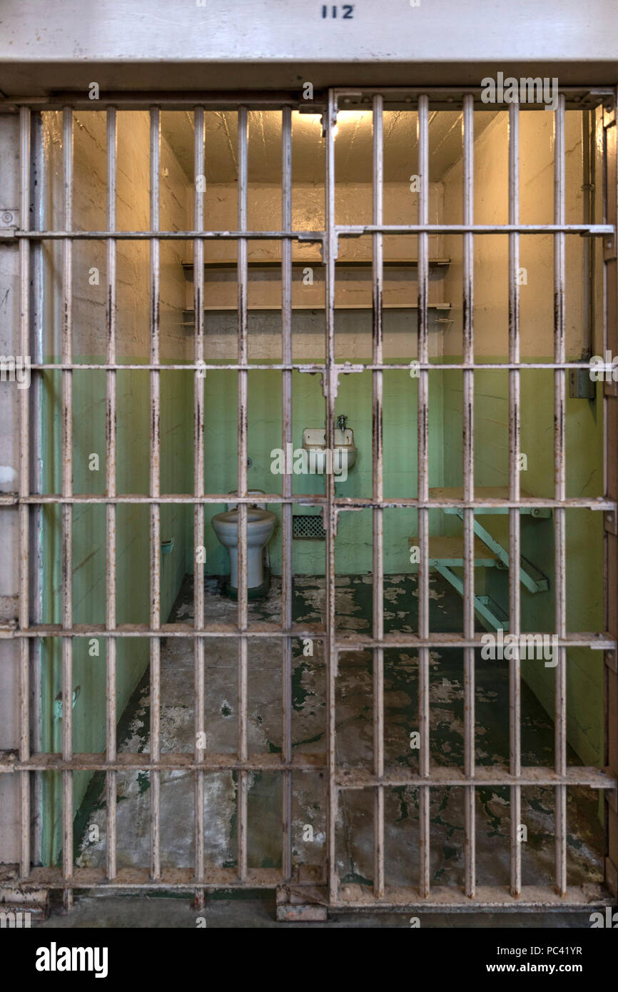 Jail cell gate hi-res stock photography and images - Alamy
