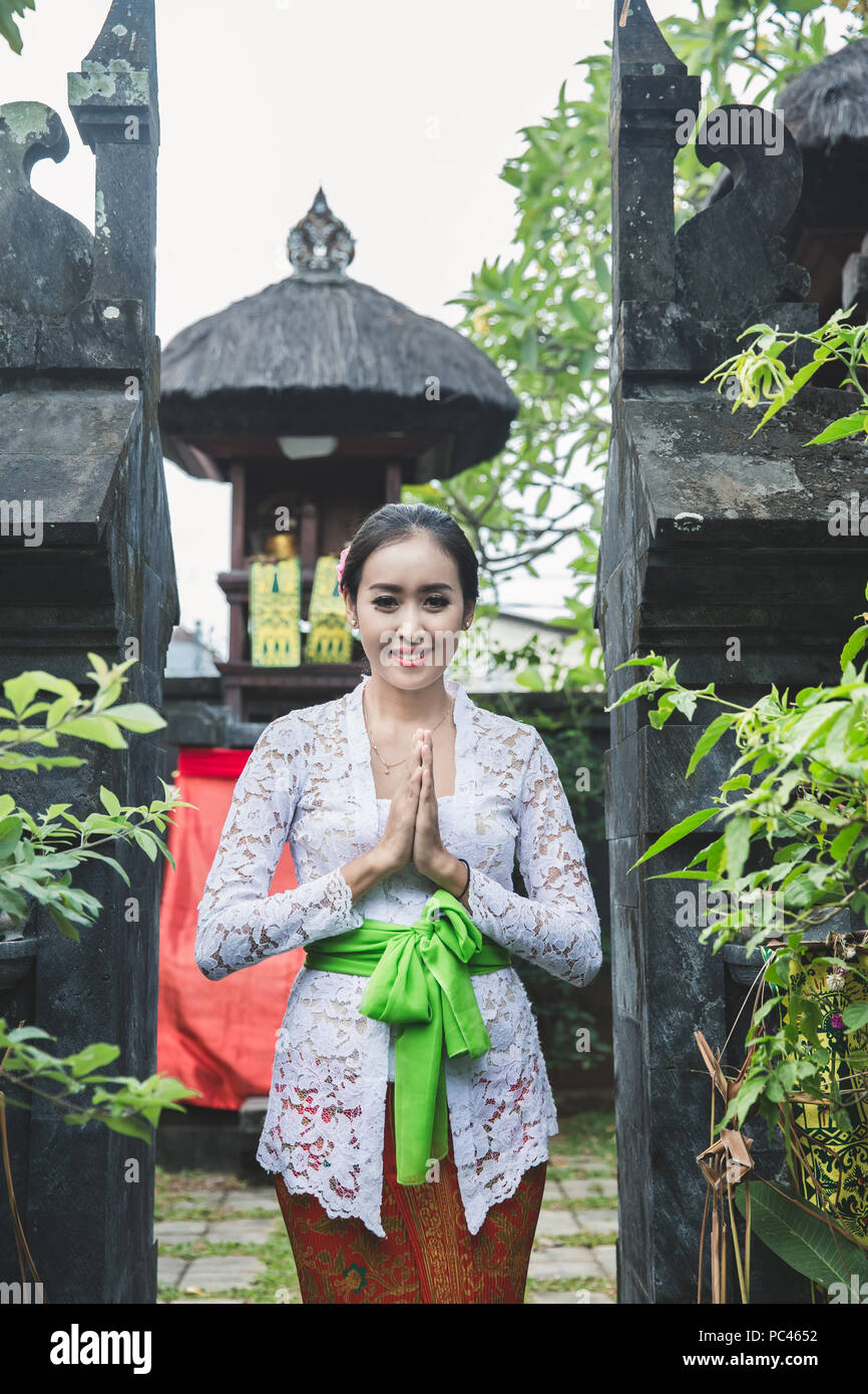 Balinese blessing ceremony welcome hi-res stock photography and images ...