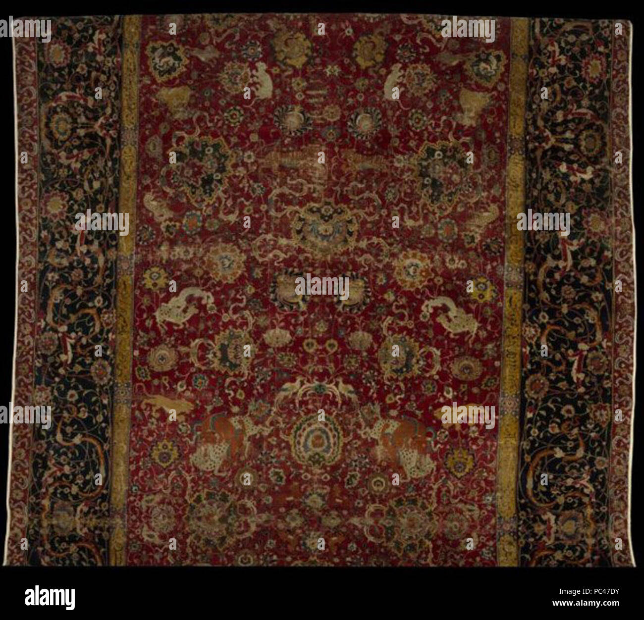 Silk warp hi-res stock photography and images - Alamy