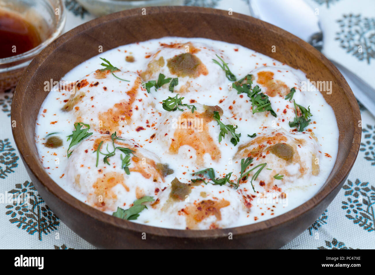 Dahi bhalla hi-res stock photography and images - Alamy