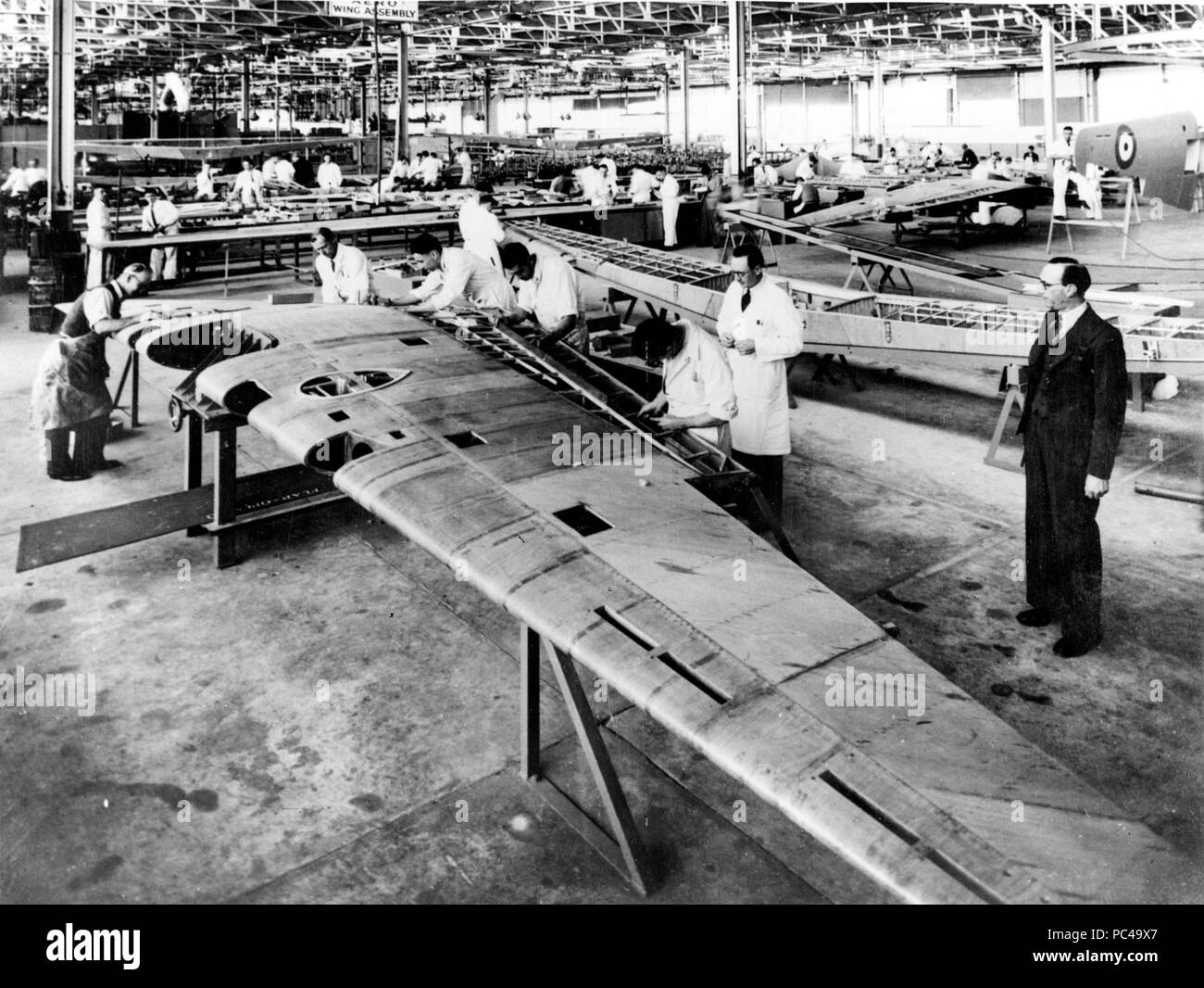 Aeroplane factory hi-res stock photography and images - Alamy