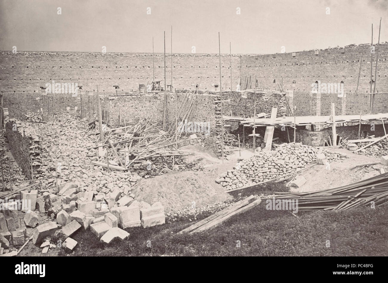 Affaire d'Accident - Collapsed building 1 Stock Photo - Alamy