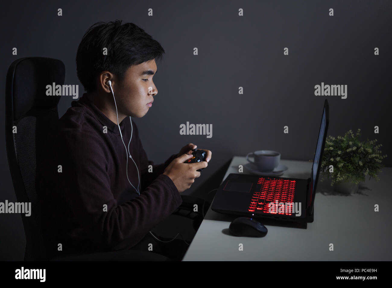 Using joystick hi-res stock photography and images - Alamy