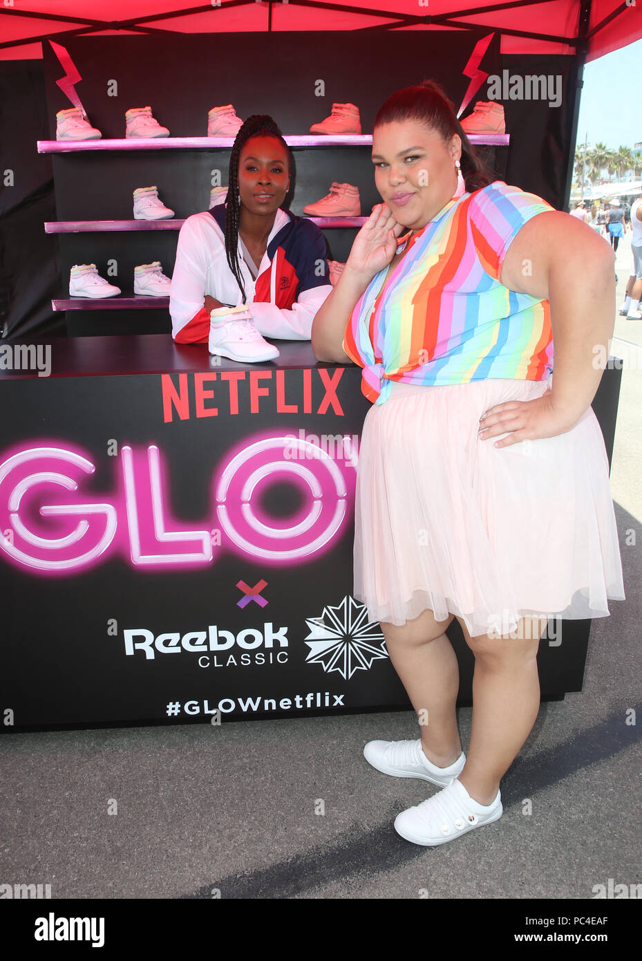 Cast of Netflix's 'Glow' Celebrates Premiere of Season 2 With 80's ...