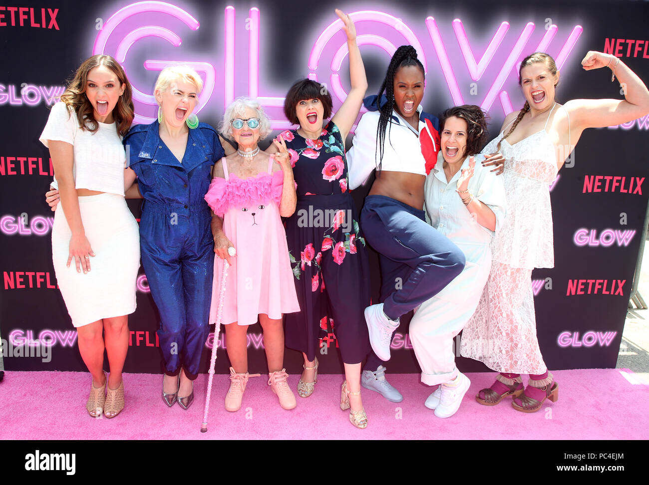 Cast of Netflix's 'Glow' Celebrates the premiere of Season 2 with 80's ...