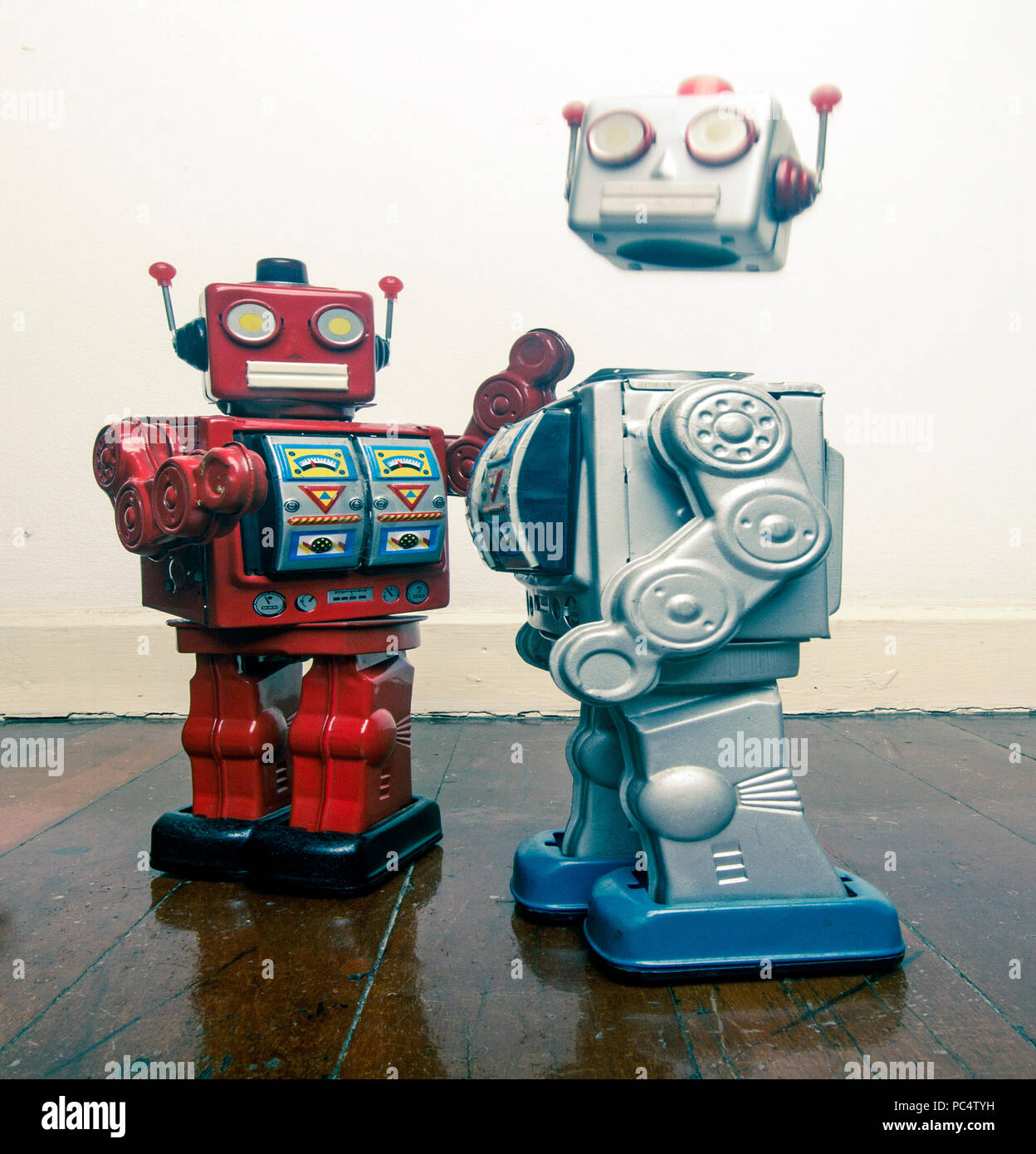 Violent robot hi-res stock photography and images - Alamy