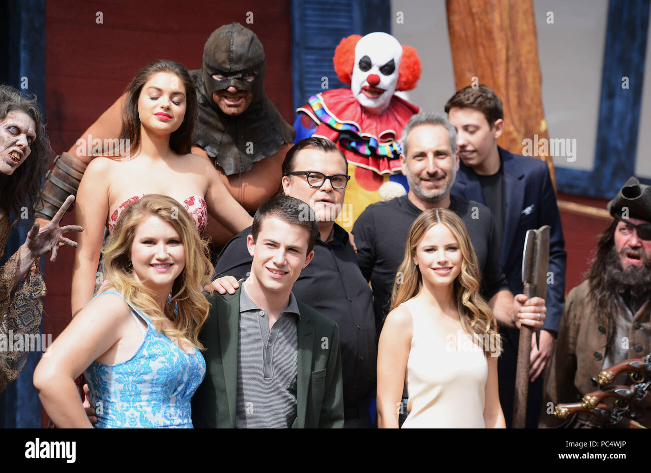 Goosebumps cast 118 at the Premiere of Goosebumps at the Westwood ...