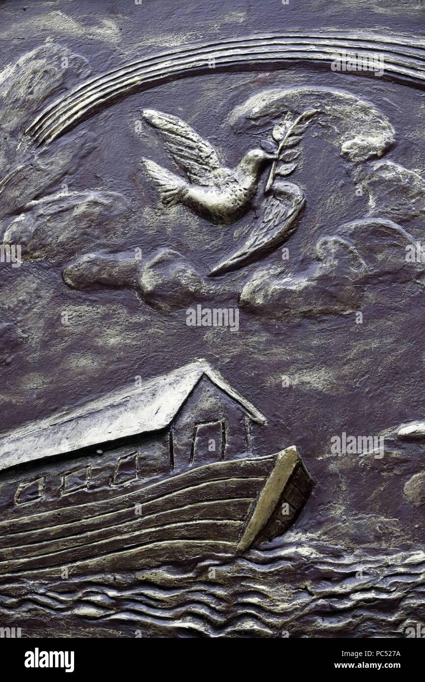 Noahs ark dove hi-res stock photography and images - Alamy