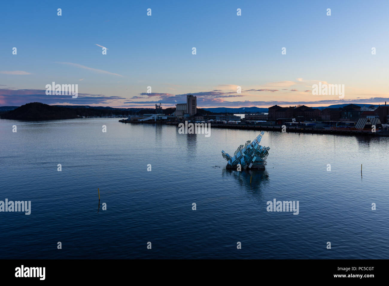 Oslo art structure hi-res stock photography and images - Alamy